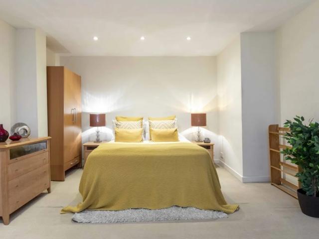 Double Studio Flat, Inverness Terrace W2