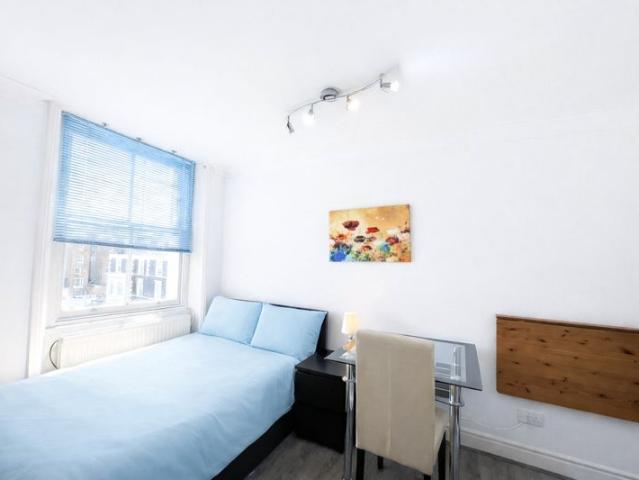 Double Studio Flat in South Kensington