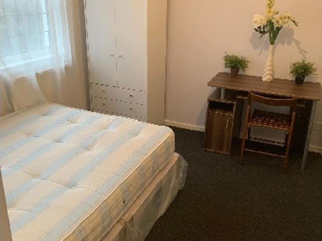 Double Studio To Rent