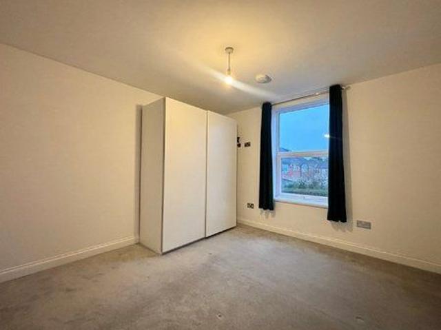 Double Room 1 Derrick Road, Bristol, Gloucestershire, BS15