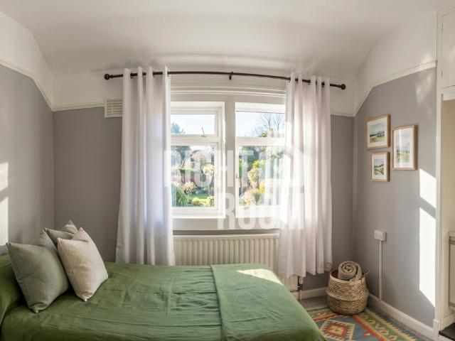 Double Room, Whitley Wood Road, RG2 8HY