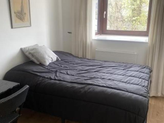 Double room and sitting room with private bathroom available