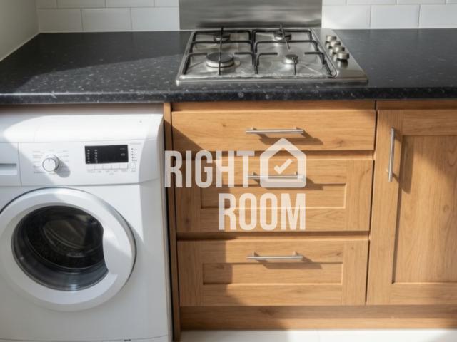 Double Room, Brent Park Road, NW4 3HP
