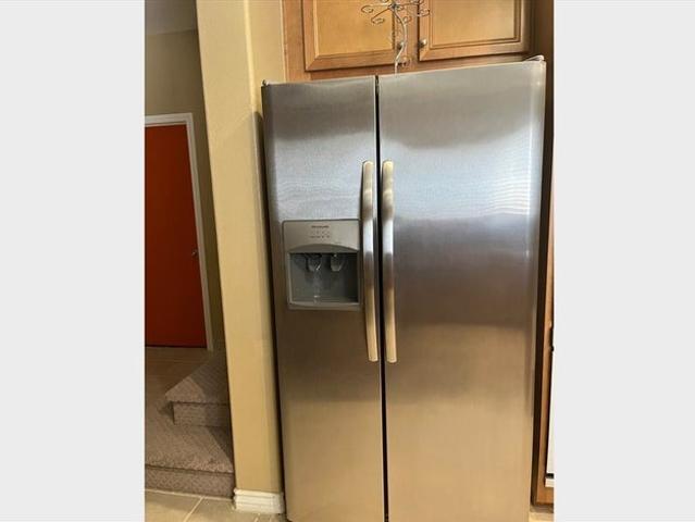 Double Room in 2 bed house in Eastvale