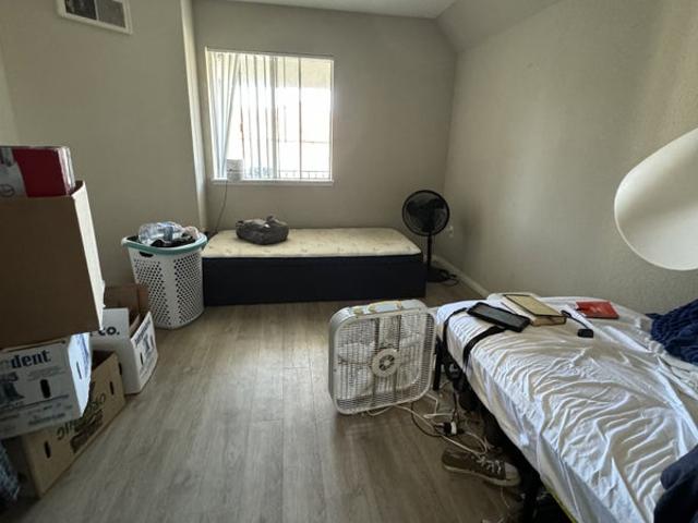 Double Room Near UCSD La Jolla – Pool, Gym & More