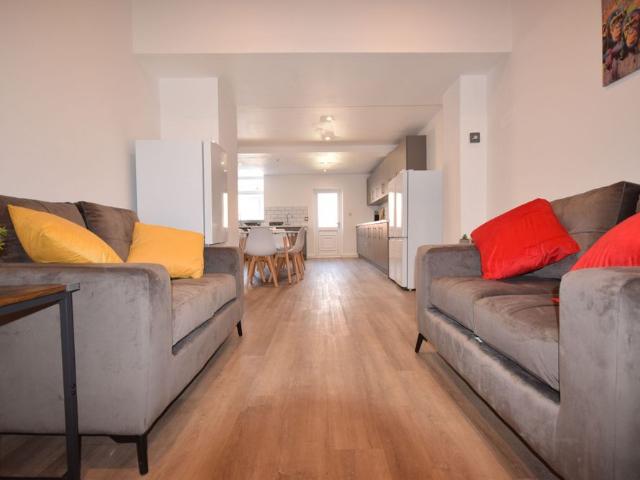 Double Room Opposite Avonmouth Station