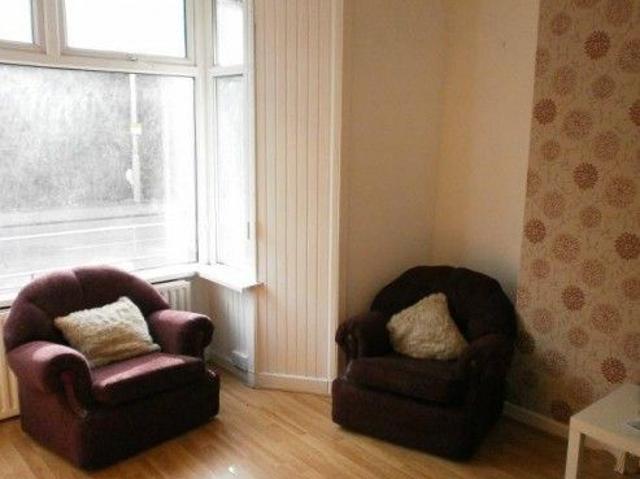 Double Rooms available in 5 Bedroomed House Treforest