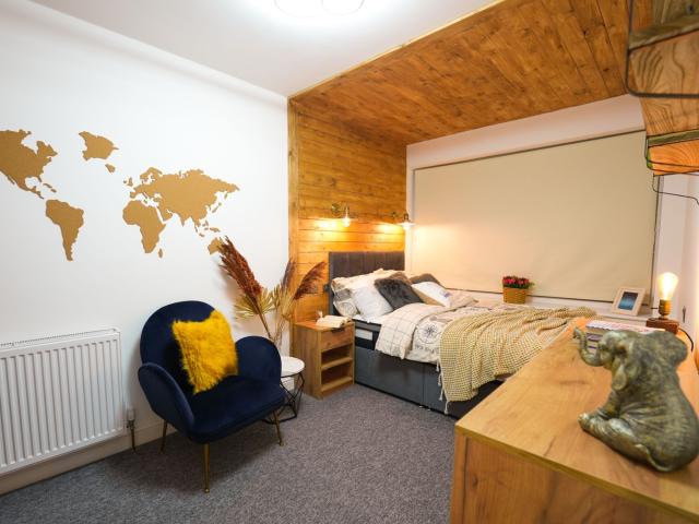 Double rooms with ensuite AvaiLabLe Now or 31st of July