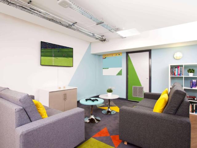 Double Wheelchair Accessible Studio