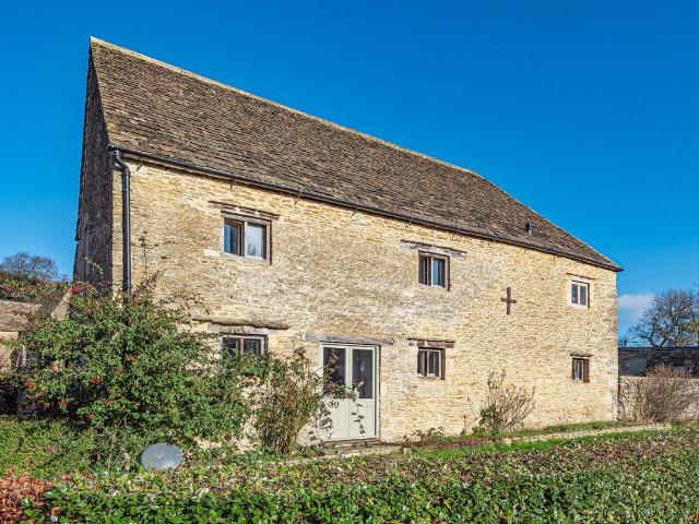 Doughton, Tetbury GL8, 4 bed detached house to rent, £3,000 pcm | PrimeLocation