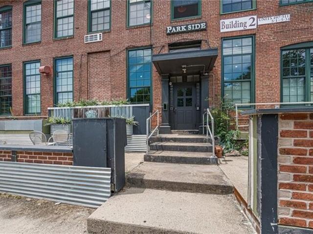 Douglas Ave Unit,north Providence, Condo For Sale