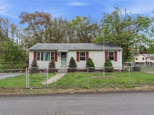 Douglas Cir, Smithfield, Home For Sale