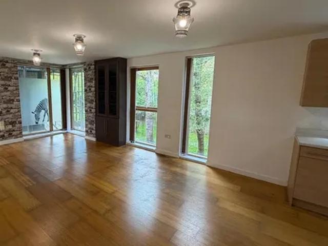 Douglas Close, London, HA7 4FZ, United Kingdom | 2 bed house for rent #166657979 | Rentberry