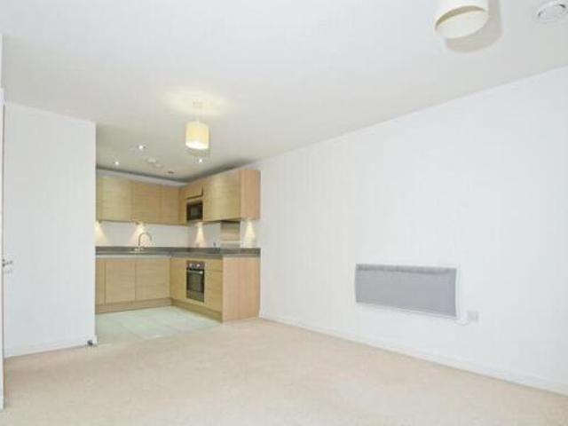 Douglas House, Ferry Court, 1 Bedroom Flat