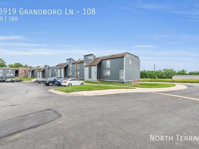 Douglas Place 3 Bedroom Apartment for Rent at 13900 Grandboro Ln, Grandview, MO 64030
