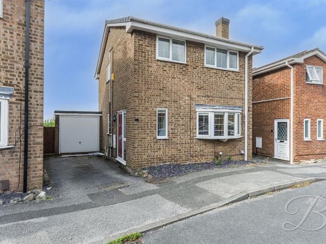 Douglas Road, Forest Town, Mansfield NG19, 3 bed detached house to rent, £1,100 pcm | PrimeLocation