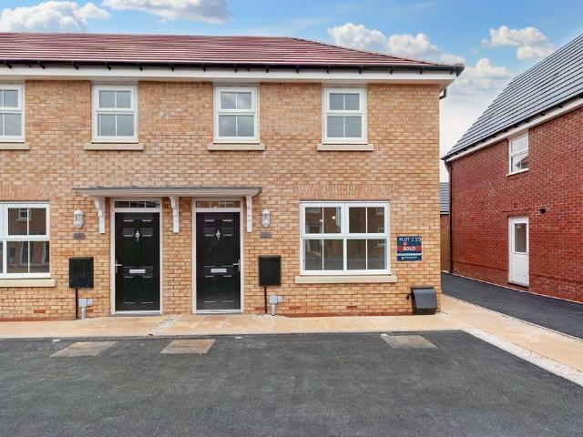 Douglas Road, Hednesford, Cannock. 3 bed end of terrace house to rent £1,275 pcm £294 pw