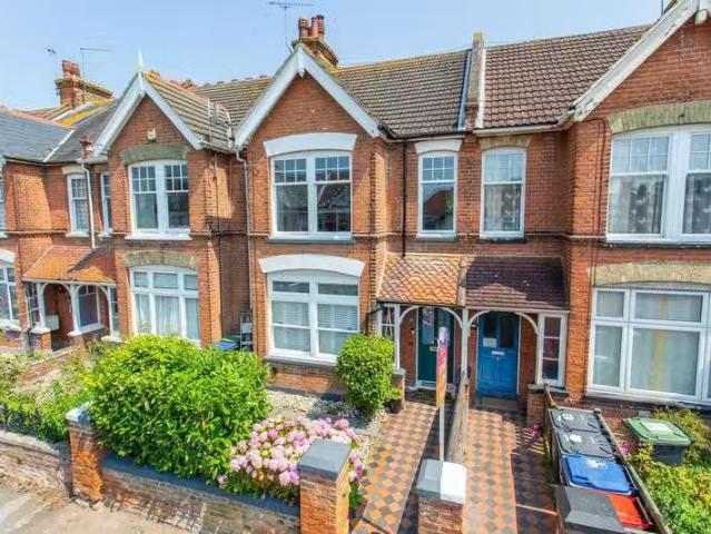 Douglas Road, Herne Bay, CT6 3 bed terraced house for sale £.