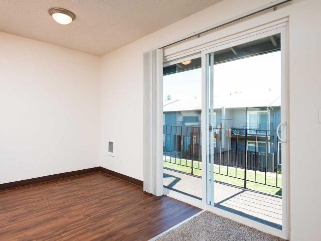 Douglas Square 1 Bedroom Apartment for Rent at 2440 Se 87th Ave, Portland, OR 97216 Montavilla