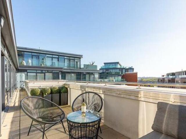 Doulton House, Chelsea Creek, 2 Bedroom Apartment
