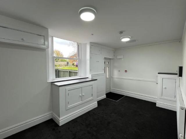 Dove Bank, Uttoxeter