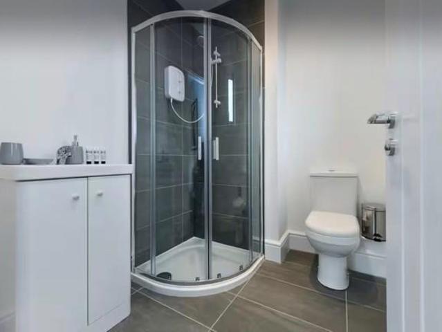 Dovecote Lane, Beeston 2 bed apartment to rent £1,150 pcm £265 pw