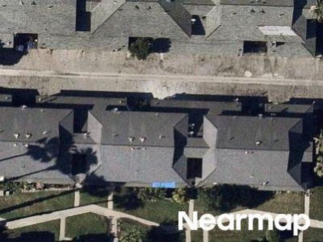 Dovecote Ln