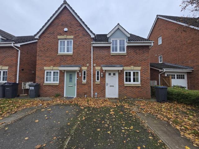 Dovedale Road, Birmingham, West. 2 bed semi detached house to rent £1,095 pcm £253 pw