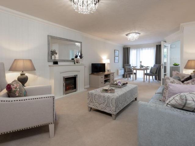 Dovehouse Lodge, Hitchin, Hertfordshire