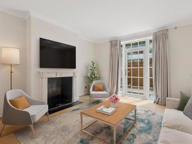 Dovehouse Street, London SW3 4 bed detached house to rent £9,750 pcm £2,250 pw