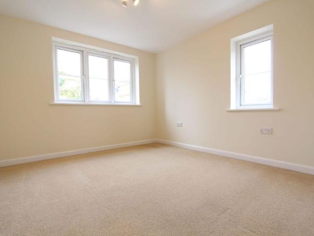 Doveholes Drive, Sheffield, S13