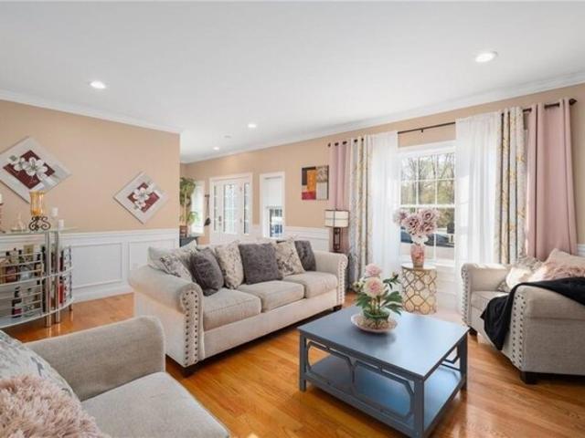 Dover Ave, Lincoln, Home For Sale
