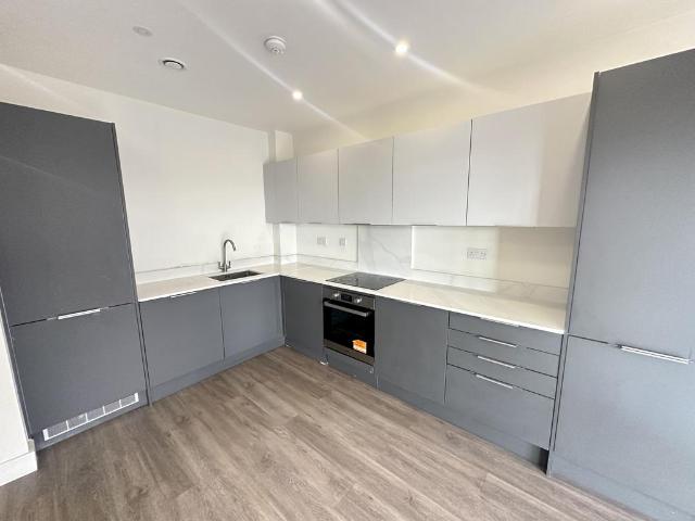 Dover Court, Dominion Road, Southall. 2 bed flat to rent £2,249 pcm £519 pw