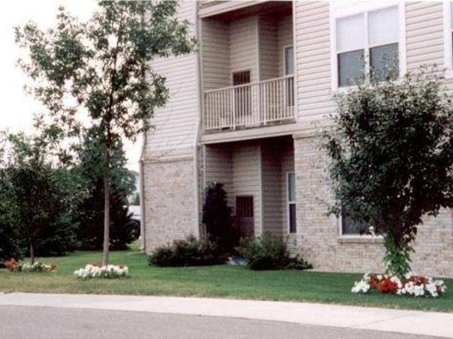 Dover Court Senior Community 55+ 2 Bedroom Apartment for Rent at 1441 E Broomfield St, Mount Pleasant, MI 48858