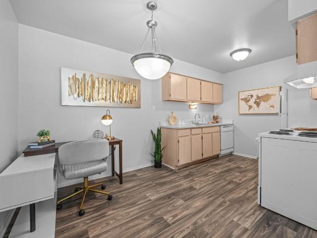Dover Hills Apartments 2 Bedroom Apartment for Rent at 4520 Dover Hills Dr, Kalamazoo, MI 49009 Arcadia