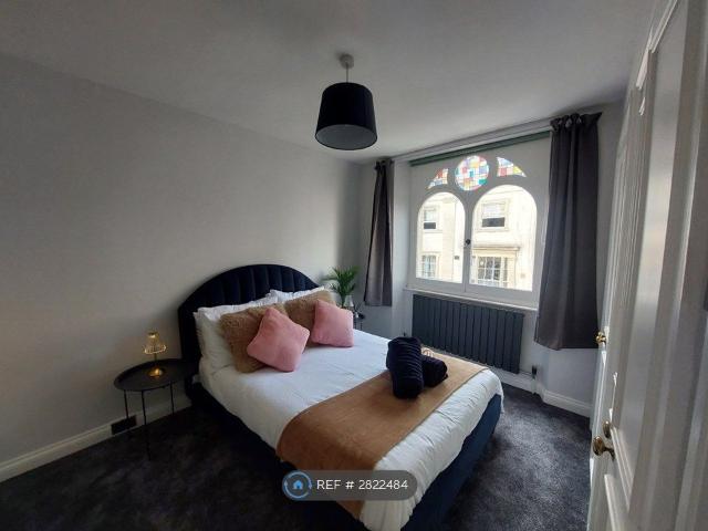 Dover Place, Bristol BS8, 2 bed flat to rent, £2,250 pcm | PrimeLocation