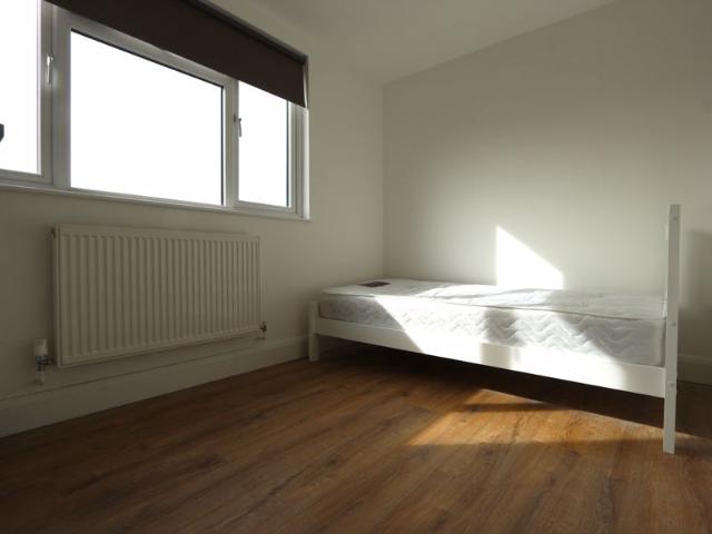 Dover Road, Edmonton N9, Property to rent, £875 pcm | PrimeLocation