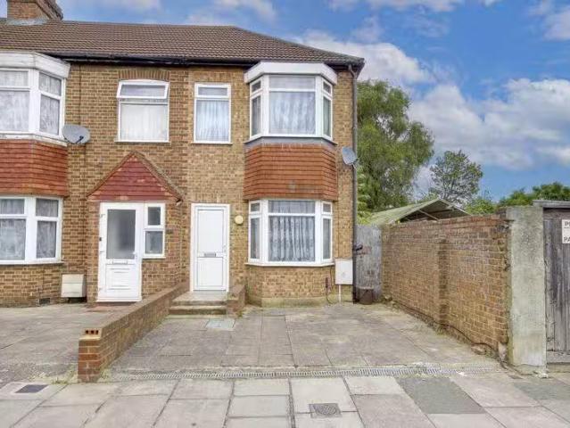 Dover Road, Edmonton 2 bed terraced house for sale £365,000