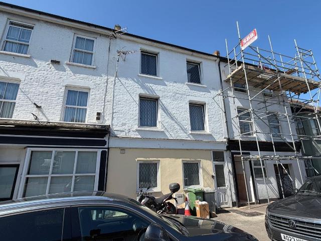 Dover Road, Folkestone, Kent CT20, 1 bed flat to rent, £800 pcm | PrimeLocation