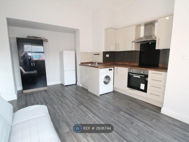 Dovercastle, Nottingham NG7, 1 bed flat to rent, £675 pcm | PrimeLocation