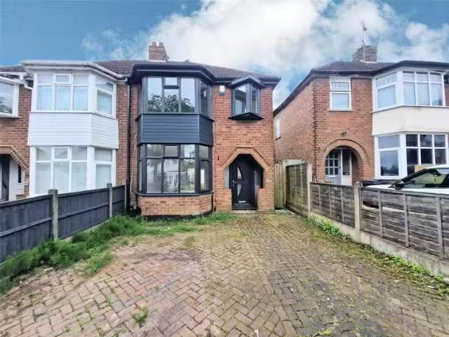Dowar Road, Rubery, Birmingham, B45 3 bed semi detached house.