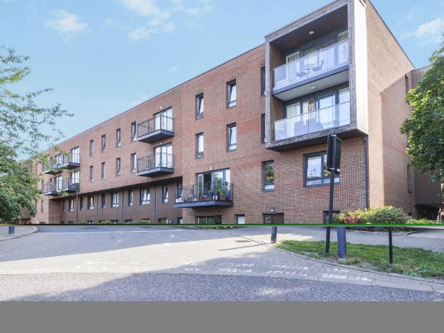 Dowding Drive, London SE9, 1 bed flat to rent, £1,800 pcm | PrimeLocation