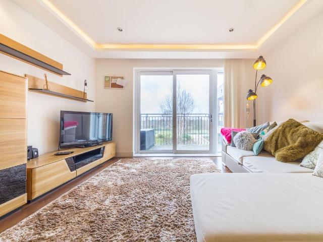 Dowding Drive, London SE9, 2 bed flat to rent, £2,250 pcm | PrimeLocation