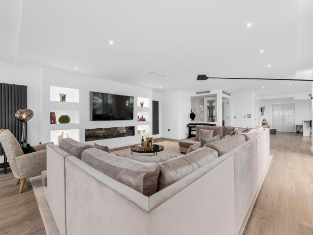 Dowells Street, Greenwich SE10, 4 bed flat to rent, £3,849 pcm | PrimeLocation