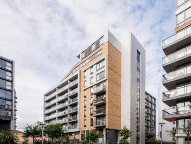 Dowells Street, London, 3 Bedroom Maisonette