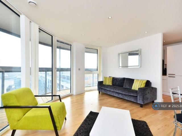 Dowells Street, London, SE10 3 bed flat to rent £3,250 pcm £750 pw