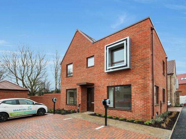 Down House Drive, Franklin Gardens CB3, 4 bed detached house to rent, £2,550 pcm | PrimeLocation