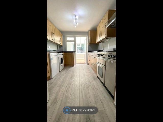 Down Road, Teddington TW11, 3 bed terraced house to rent, £2,440 pcm | PrimeLocation