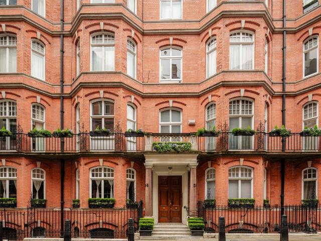 Down Street, London W1J, 2 bed flat to rent, £7,200 pcm | PrimeLocation