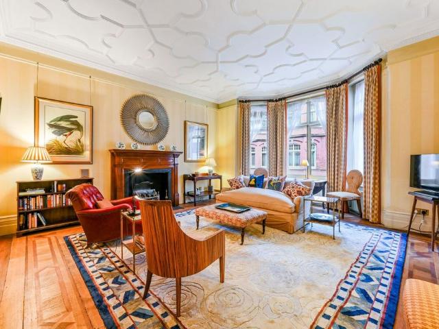 Down Street, Mayfair, London, W1J 1 bed flat to rent £5,850 pcm £1,350 pw
